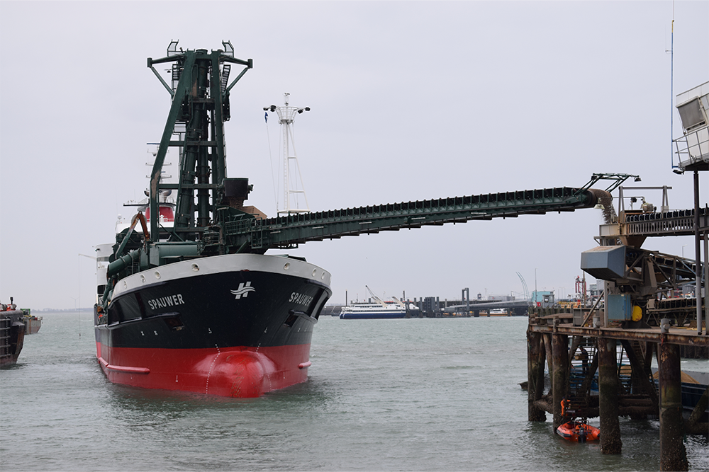 Bulk handling systems for Offshore - Machinefabriek Stokman