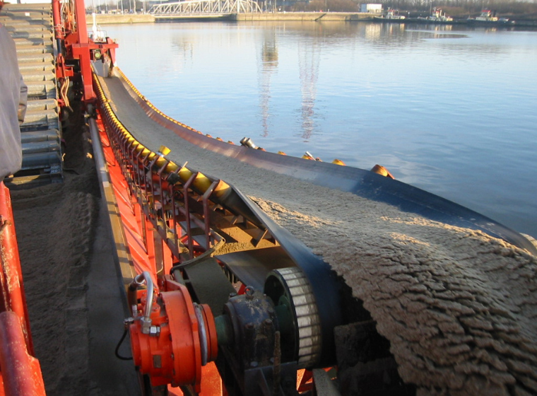 Dredger self-unloading systems - Machinefabriek Stokman